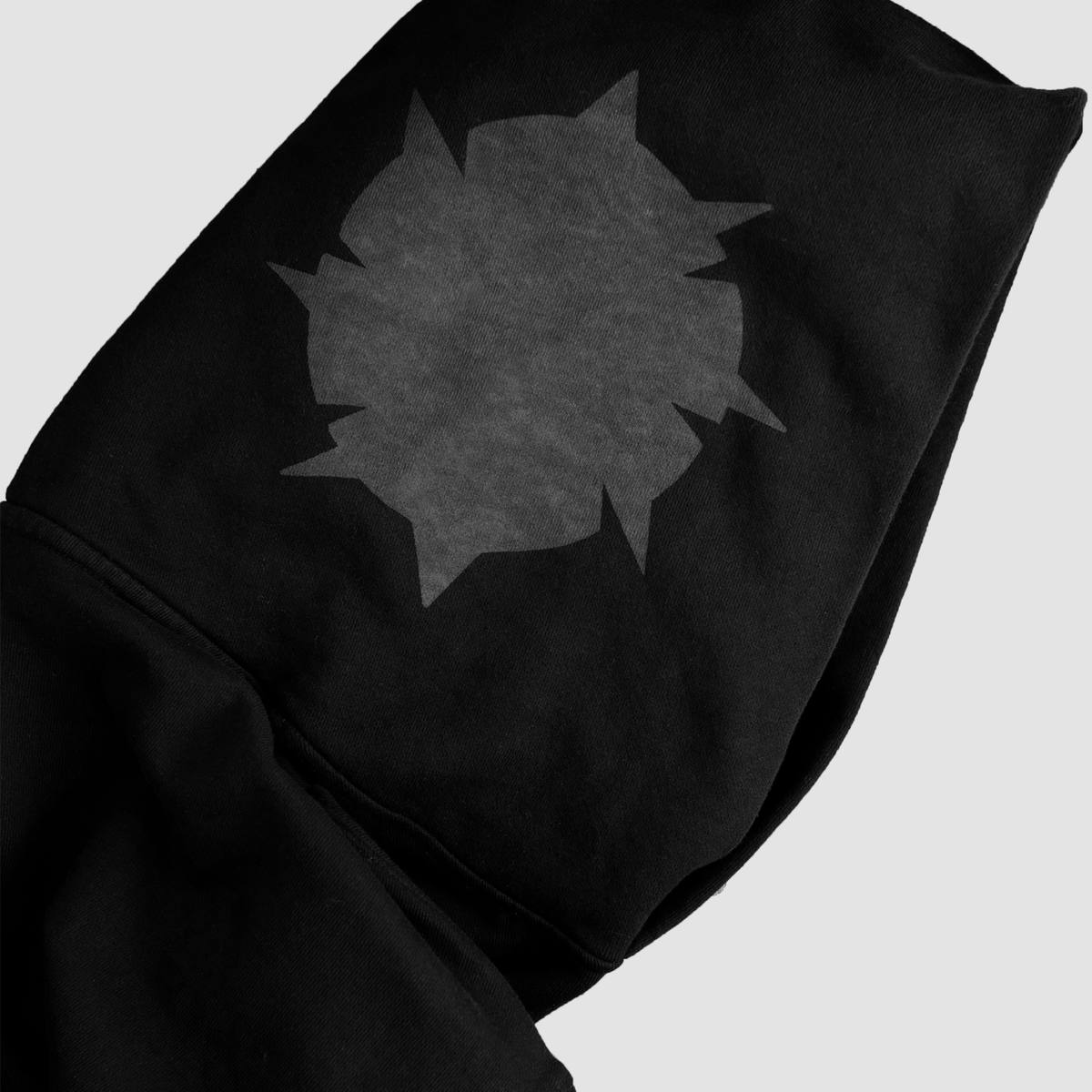 0331c × BLUD “FLAG HOODED”